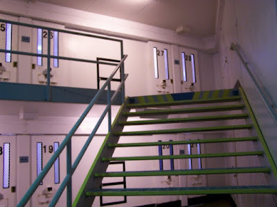 Warden Describes Life on Texas Death Row in Delacruz Testimony