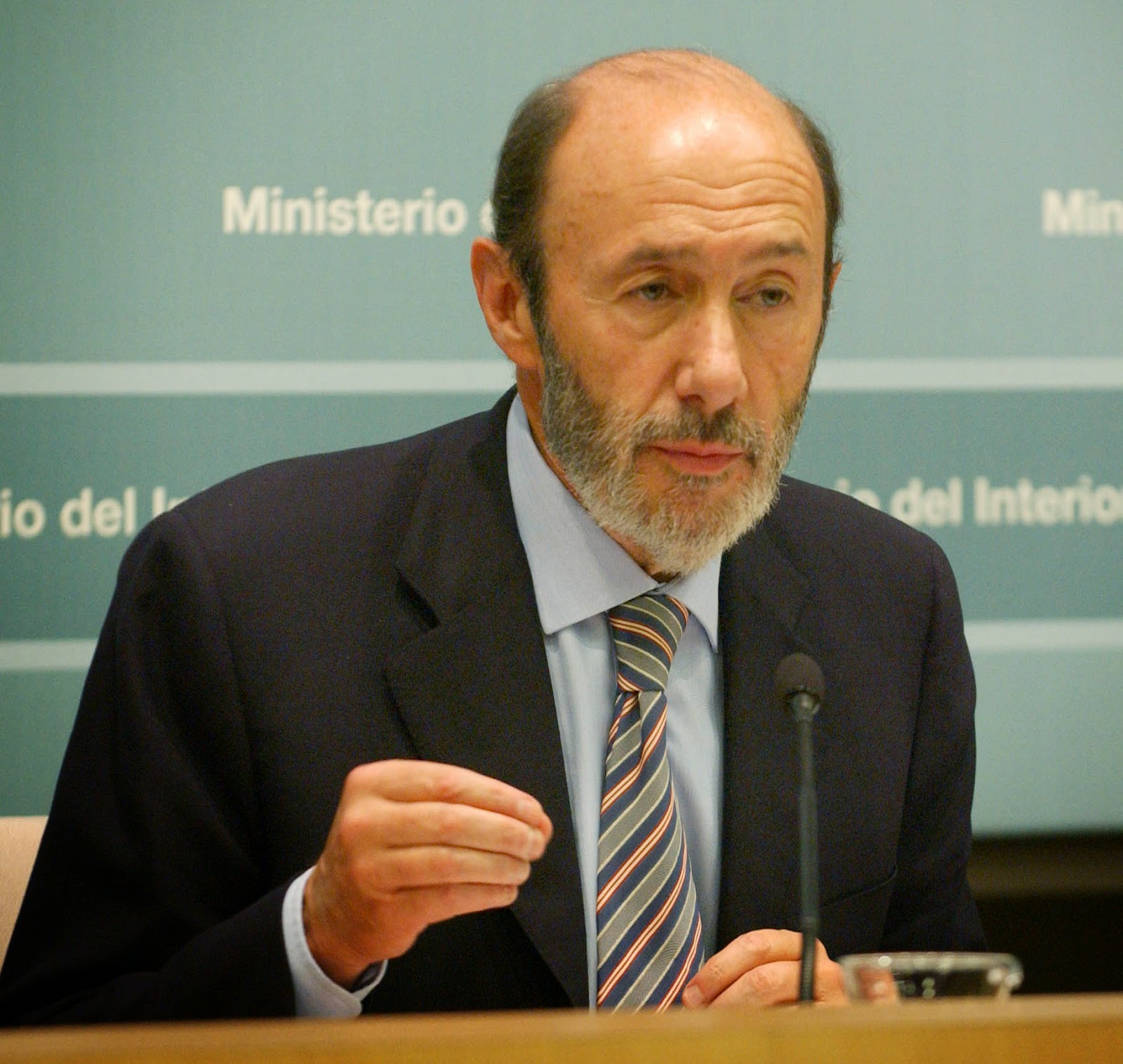 Cosas del autocaravanismo.: Alfredo Pérez Rubalcaba se despide de la ...