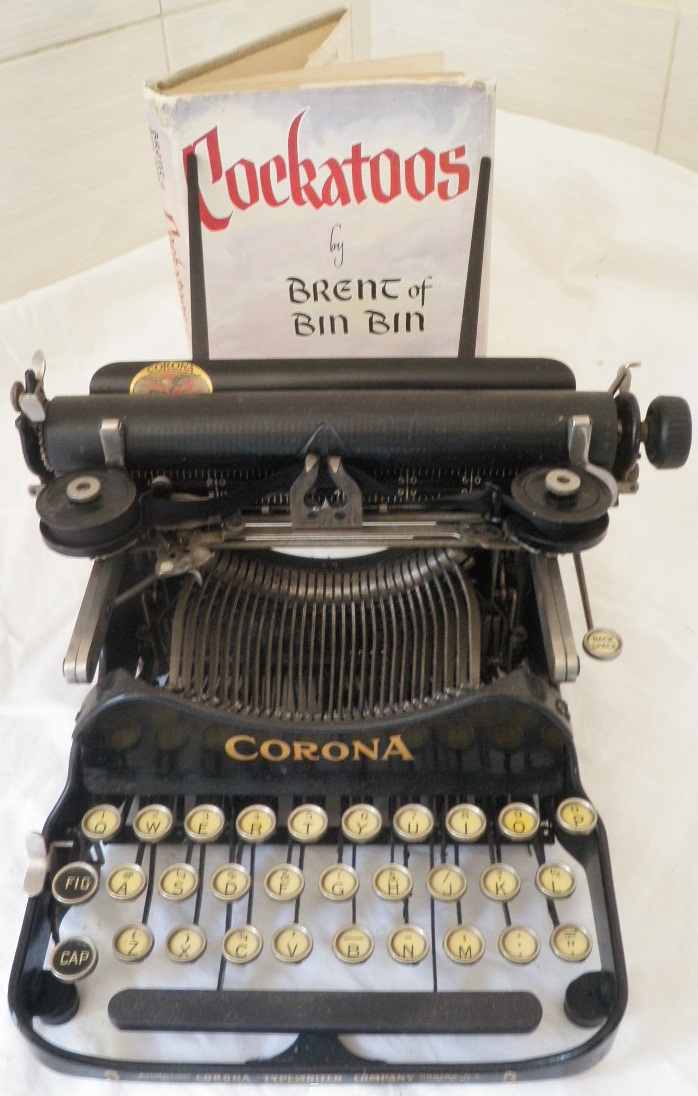 oz.Typewriter: First the Typewriter, Now the Book