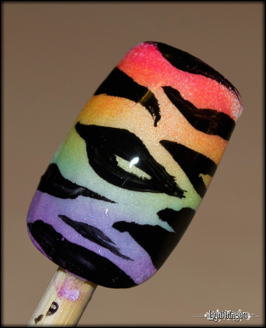 Layniefingers: Rainbow Zebra- how to do the zebra print