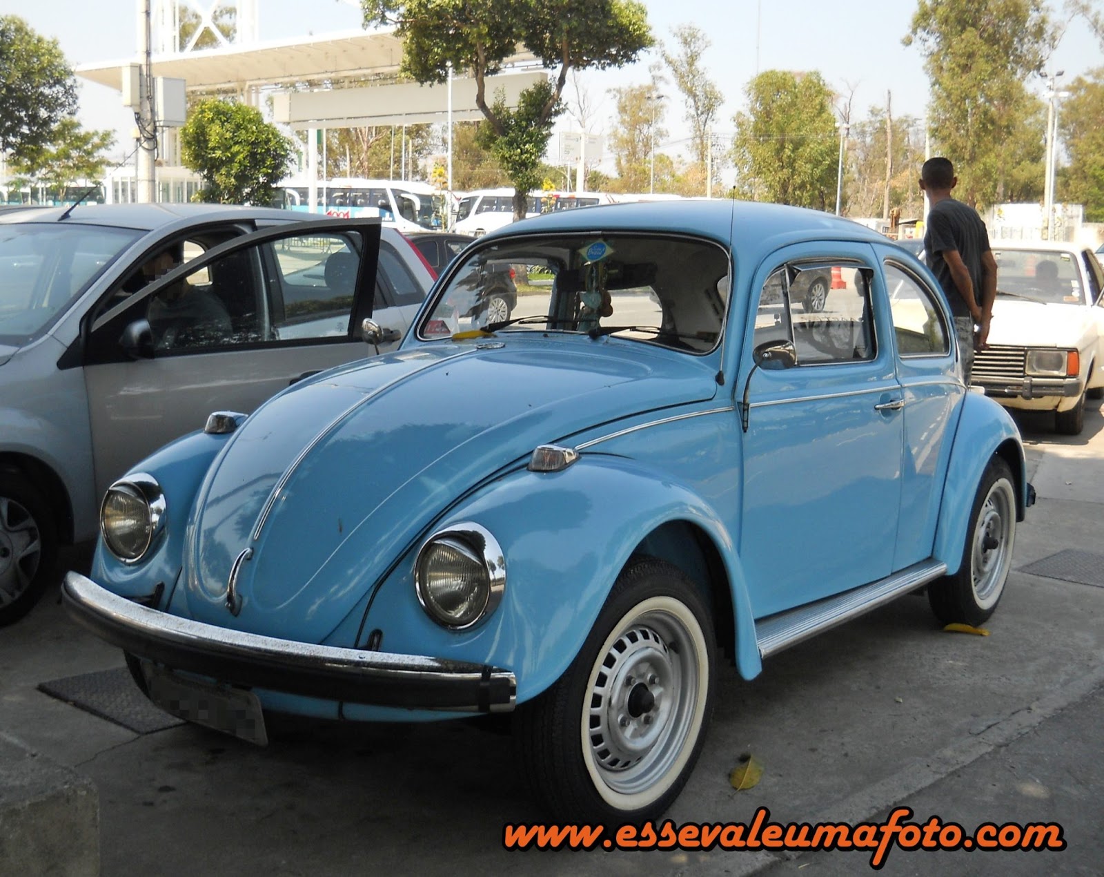 Registros Automotivos do Cotidiano: Revisitando: VW Fusca 1300L 1978
