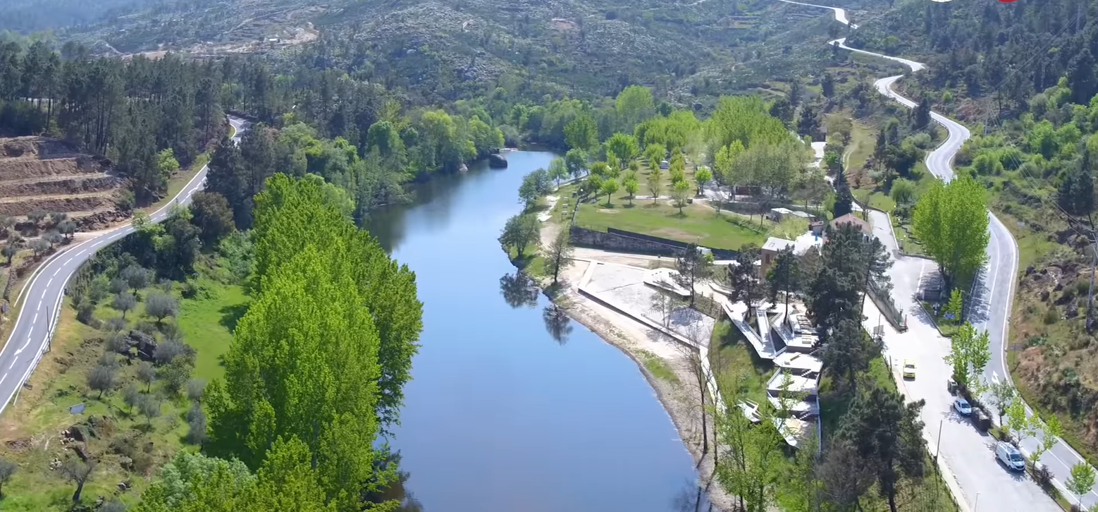 PRAIA FLUVIAL E ZONA DE LAZER DO RABAÇAL - VALPAÇOS | 2025 - AQUAPOLIS