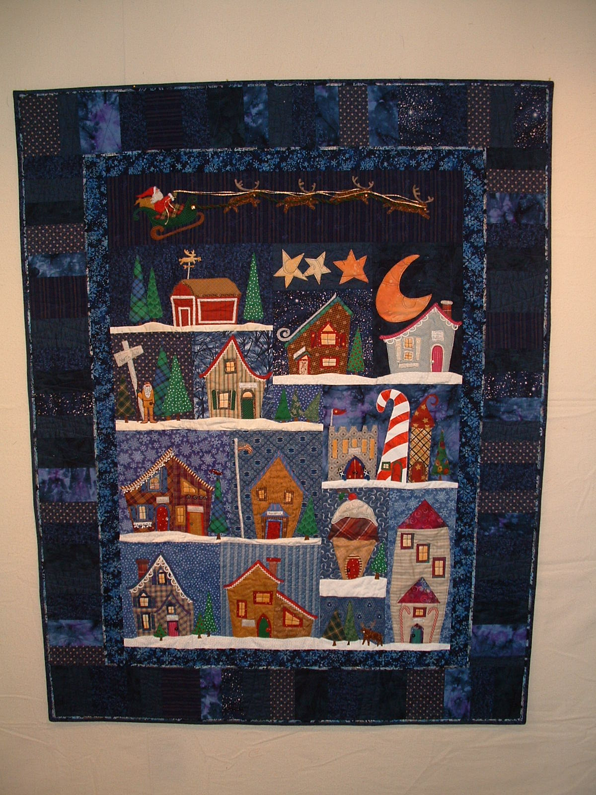 Straythreads Welcome To The North Pole Quilt