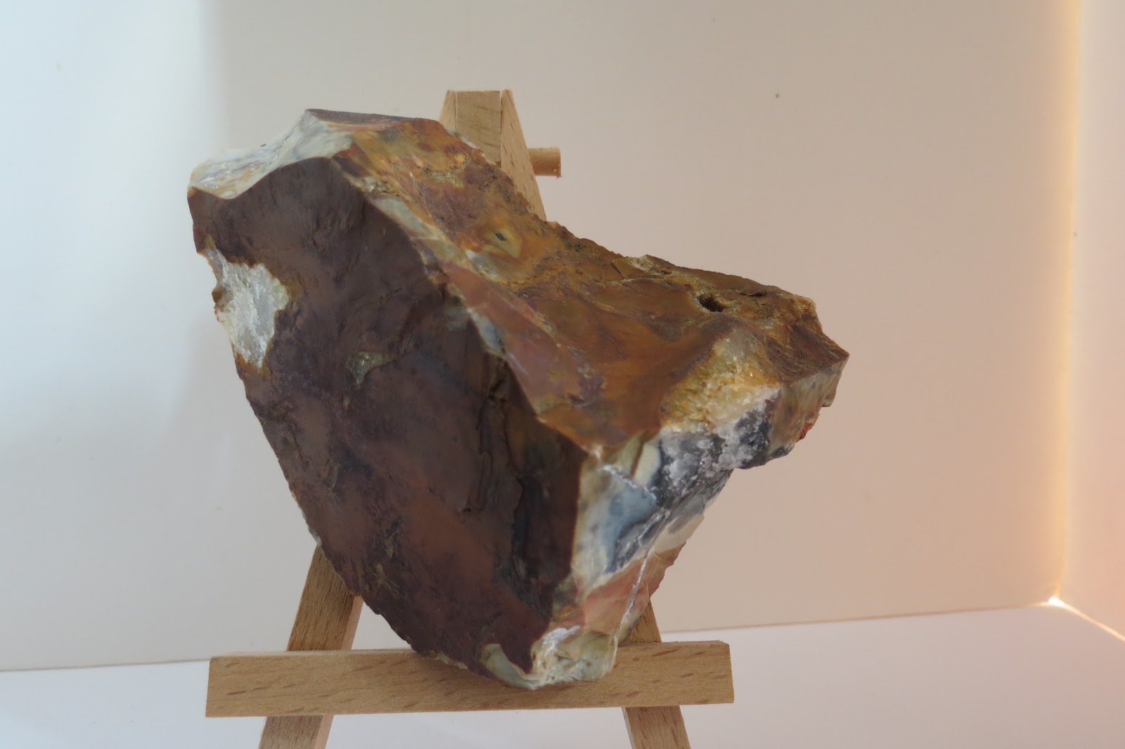 Archaeology of Portable Rock Art: A fine example of the "Topper chopper ...