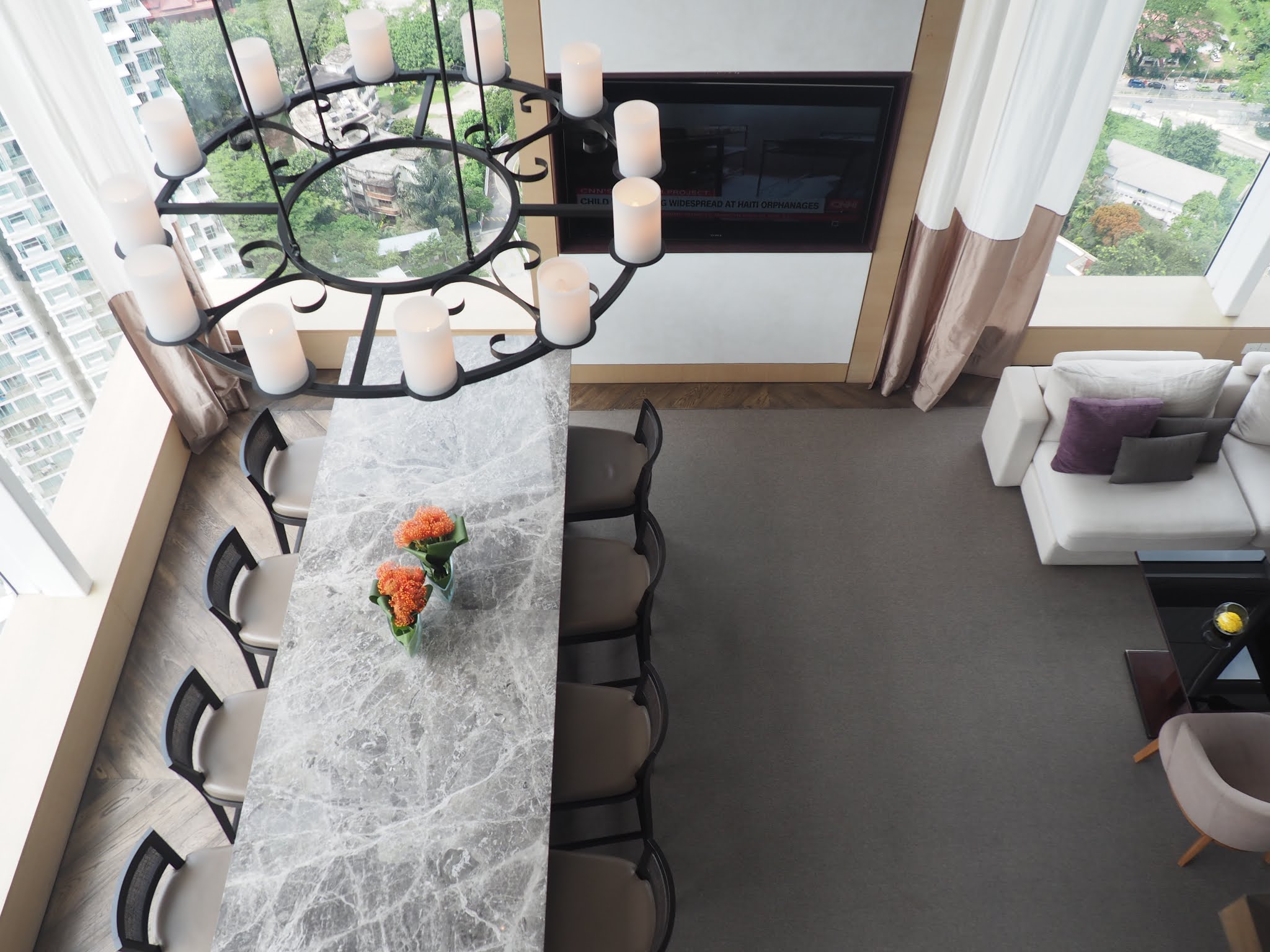 VinaTraveler's Blog: My Top 20 Best Hotel Club Lounges!