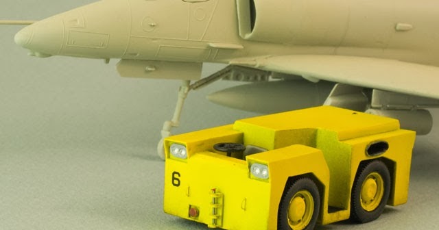 F4Models Site: Royal Australian Navy Flight Deck Tractor Model