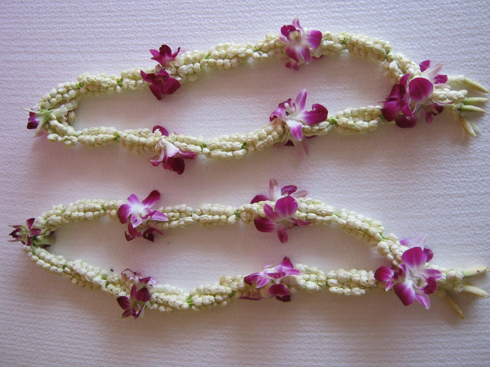 jual karangan bunga kalung di surabaya | Toko Bunga Jakarta