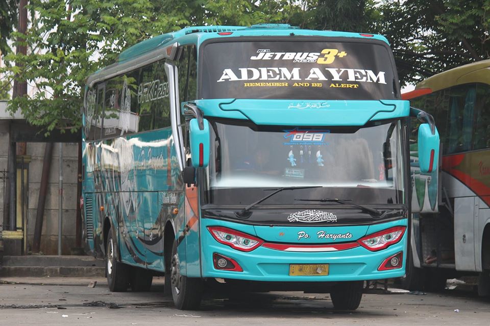 Gambar, Foto & Nama Julukan Bus PO Haryanto Terbaru - SOLOTIGO.COM