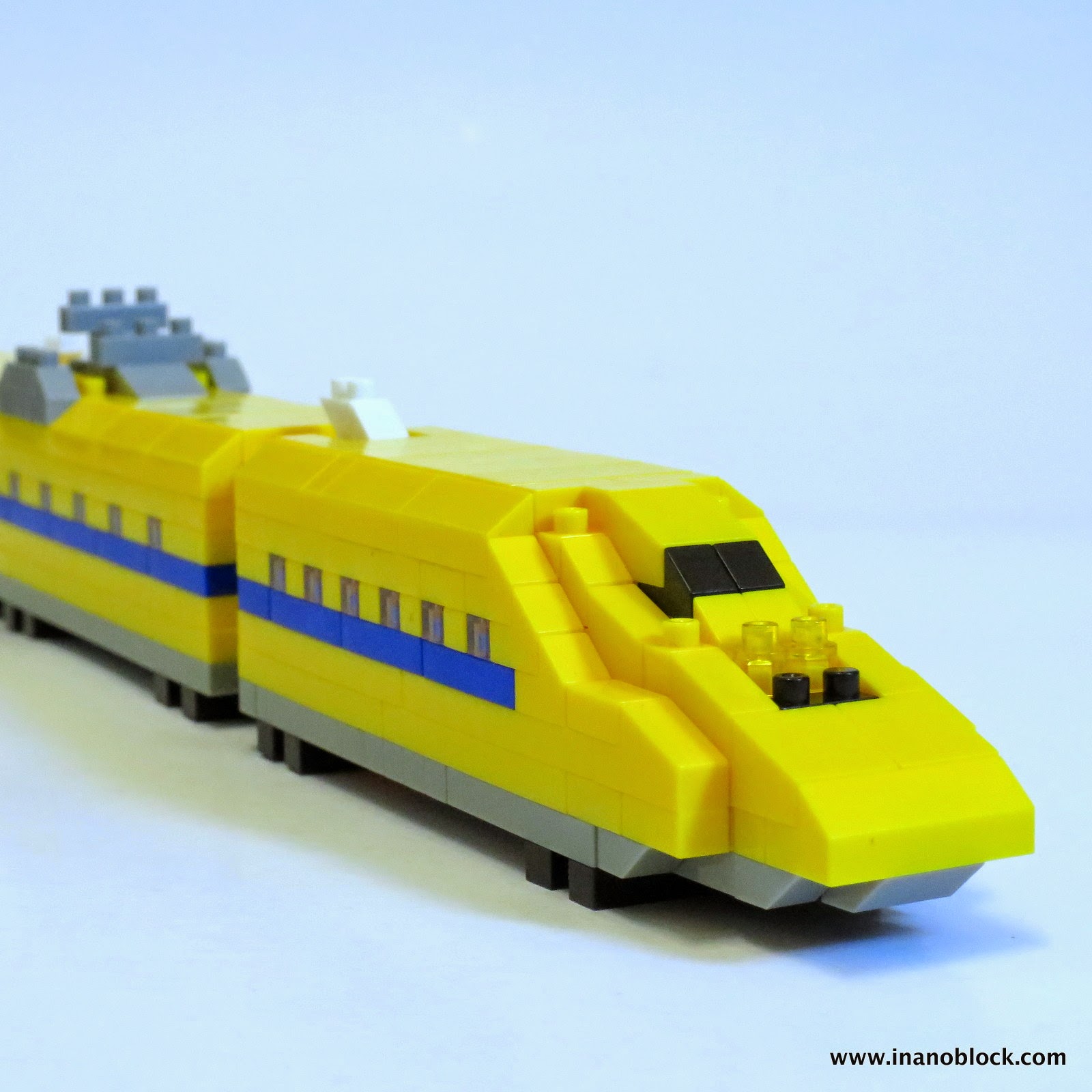 Christopher Tan: Review: nanoGauge Class 923 Doctor Yellow