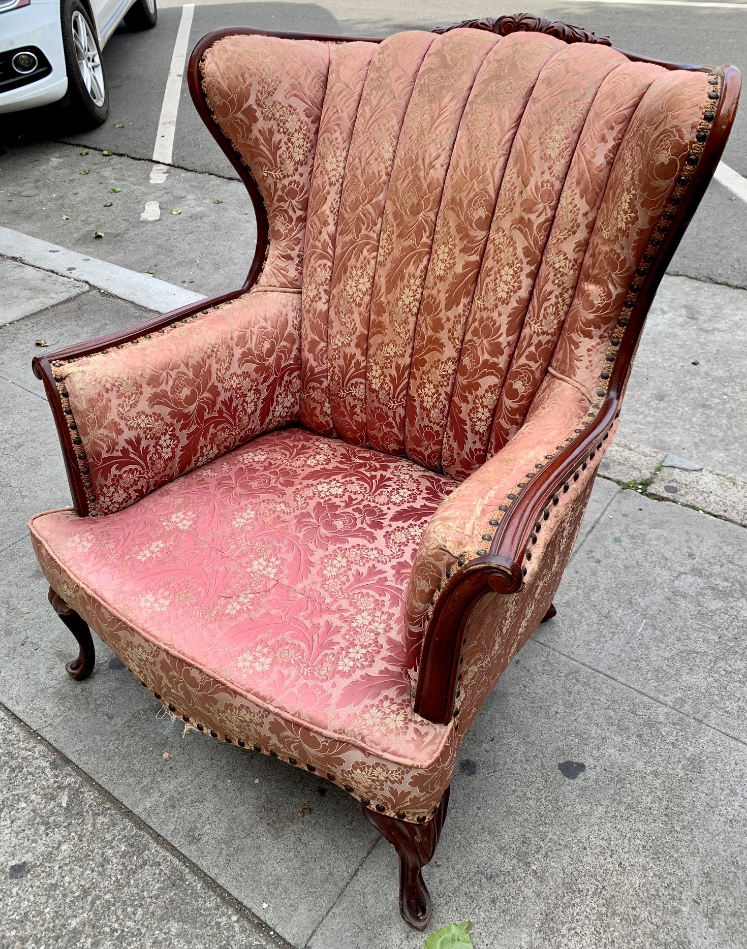 UHURU FURNITURE & COLLECTIBLES: SOLD #103950 Vintage Pink Chair with ...