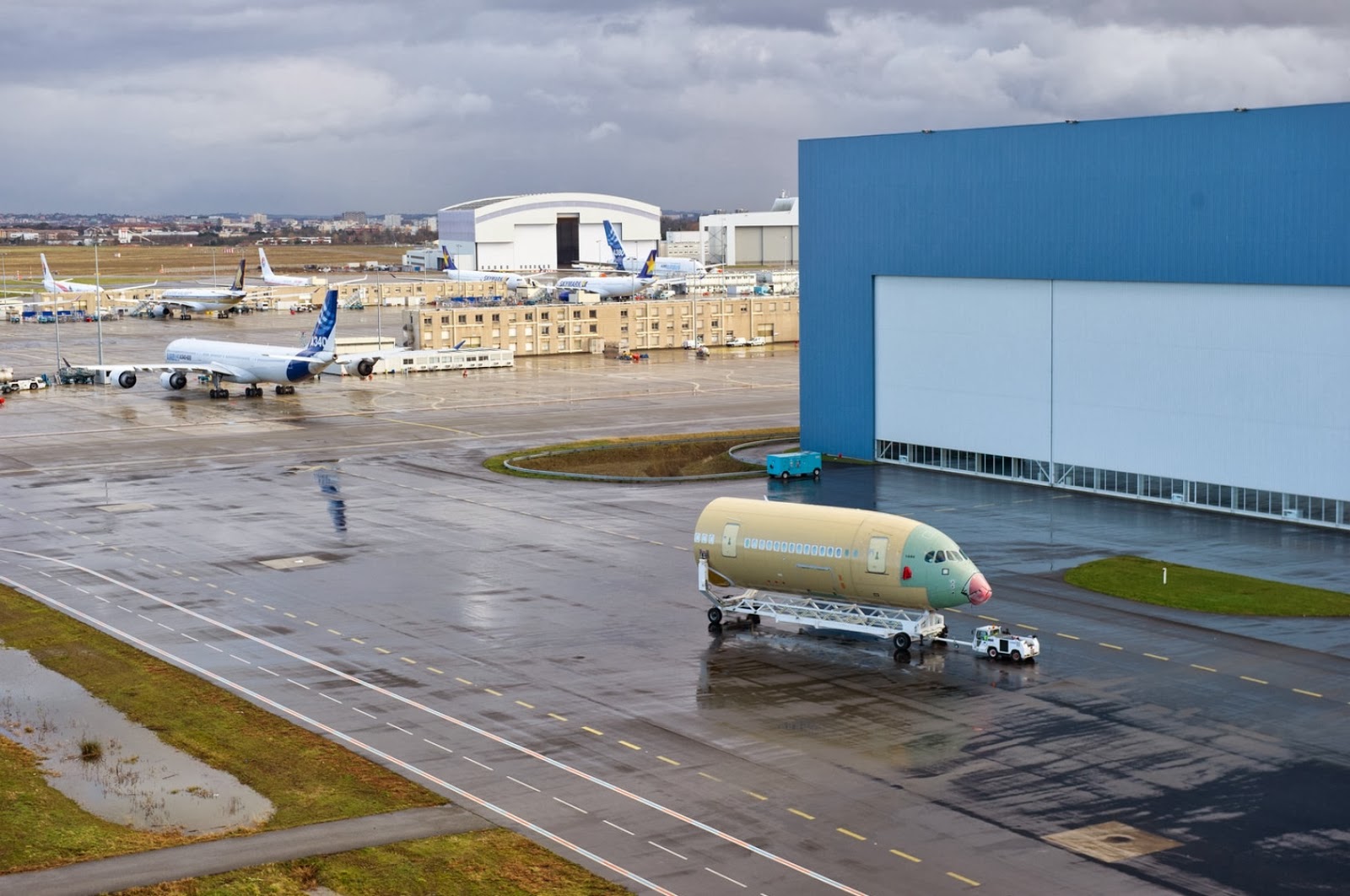 A350 XWB News: A350 flight test program; 44.6% of the hours accumulated ...