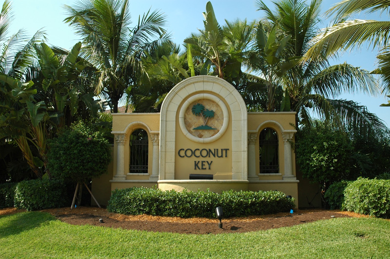 Palm Beach Gardens Golf Course Homes: Coconut Key Offers Luxury Living ...
