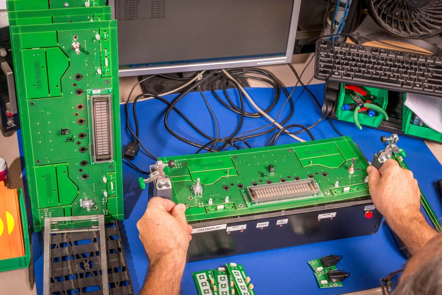 MAKING A MCINTOSH – PCB TESTING – M & S | Ultimate High-Fidelity