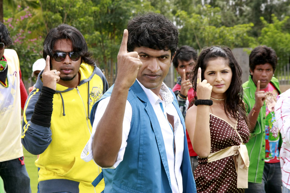 BOLLYWOOD CINEMA PHOTOS | NEWS | MORE: Punith's 'Paramathma' kannada ...