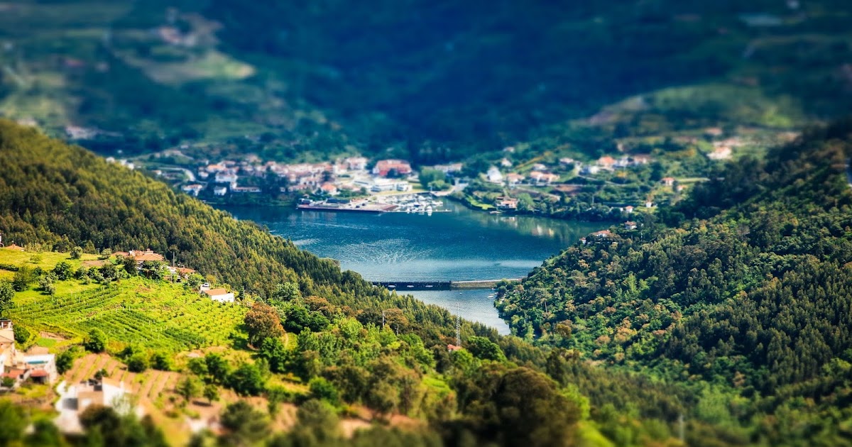Um miradouro especial com vistas para a linha do Douro