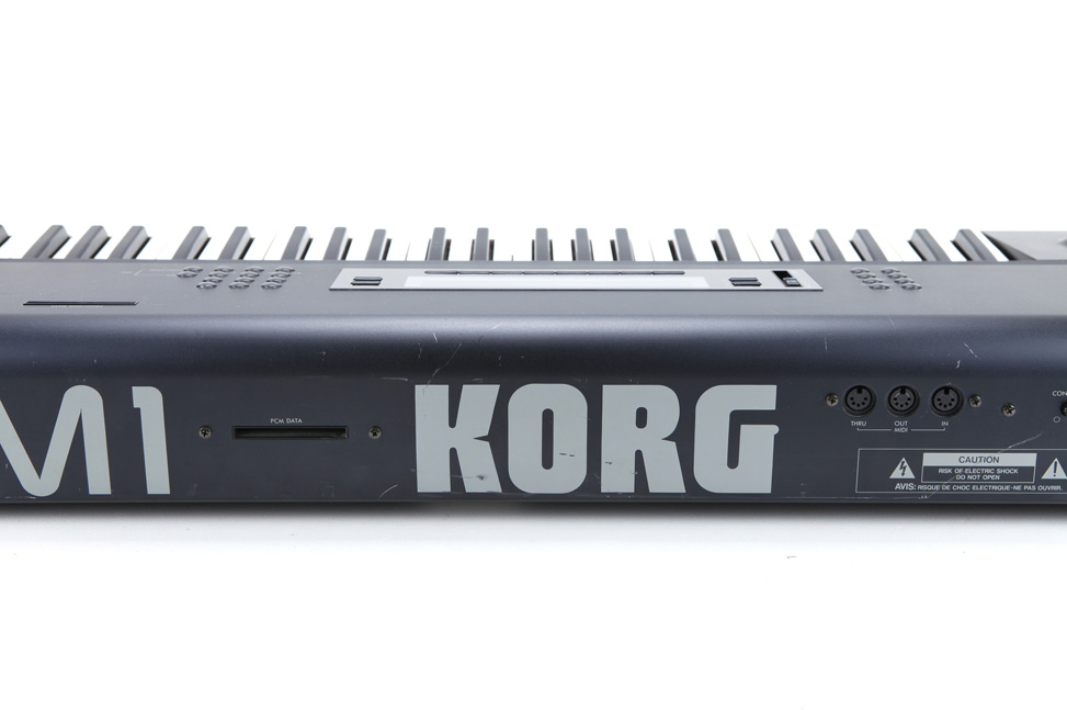 MATRIXSYNTH-B: Korg M1 Original Keyboard Workstation SN 058436