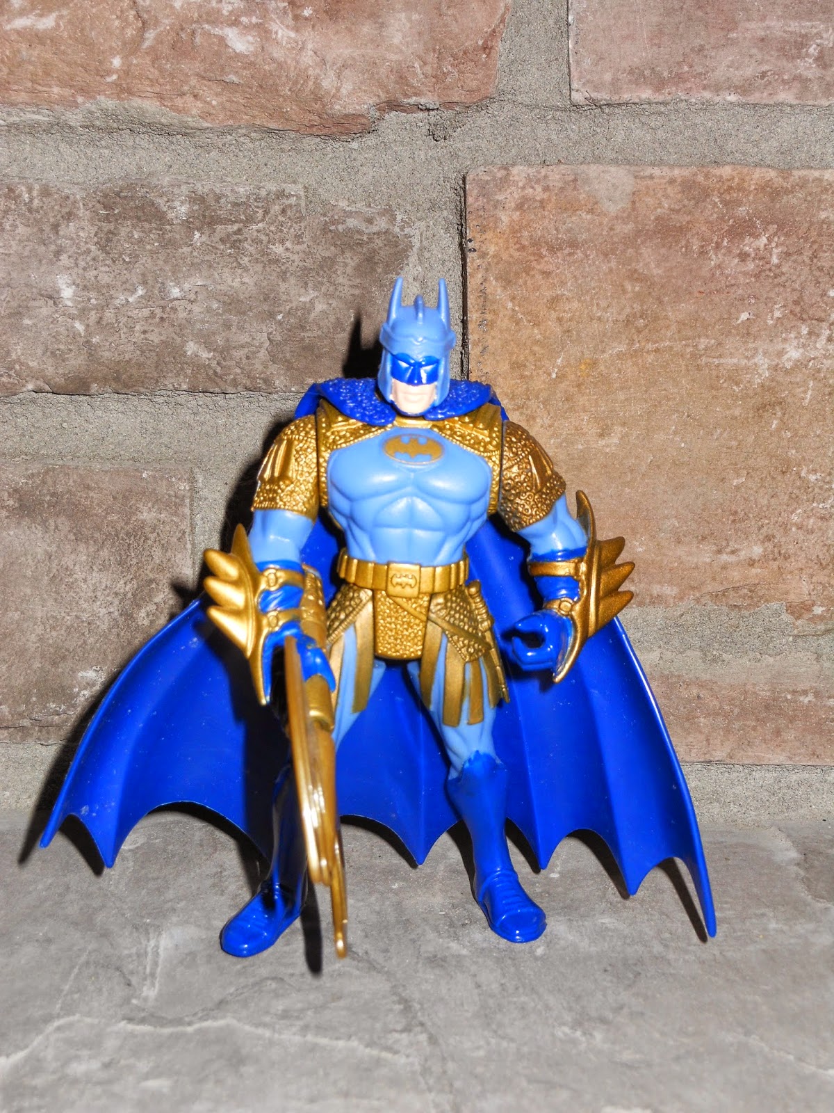 Emperor Dinobot's giant Batman figure database and review site ...