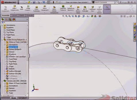 How to model a chain assembly in SolidWorks using a curve driven ...