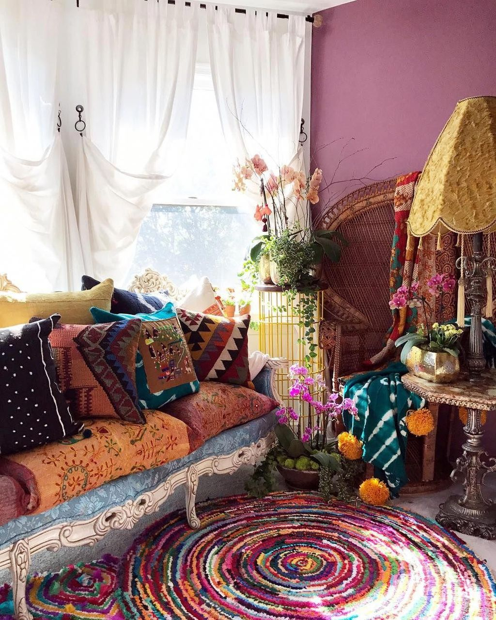 35 Charming Boho Living Room Decorating Ideas With Gypsy Style - home ...
