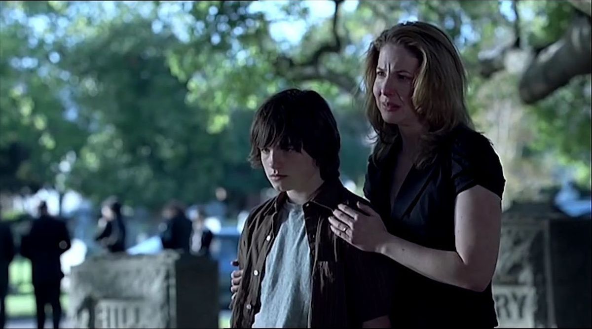 Mondo screenshots: Winged Creatures (2008)