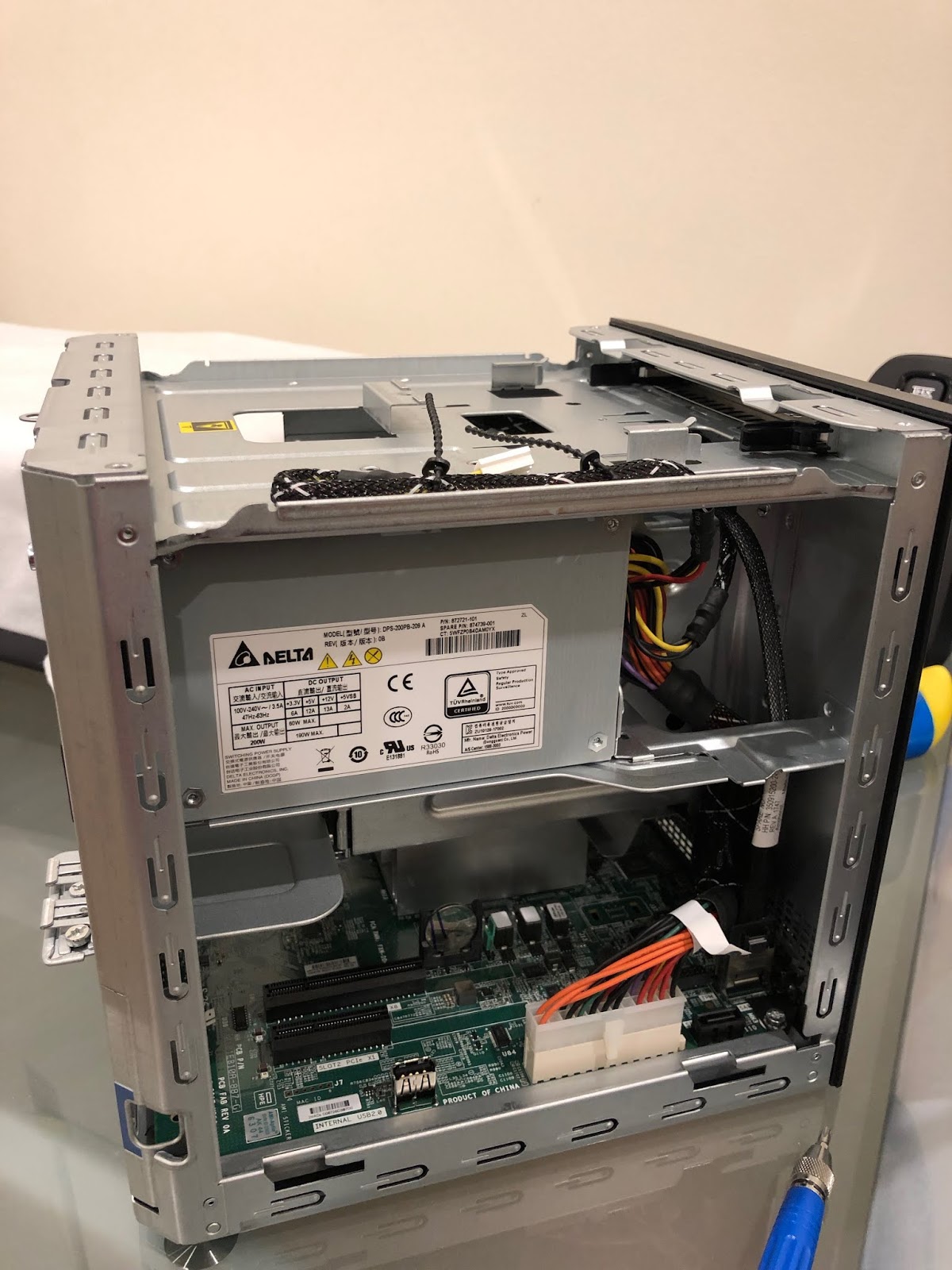 Epsilon's World: My new HP Microserver G10