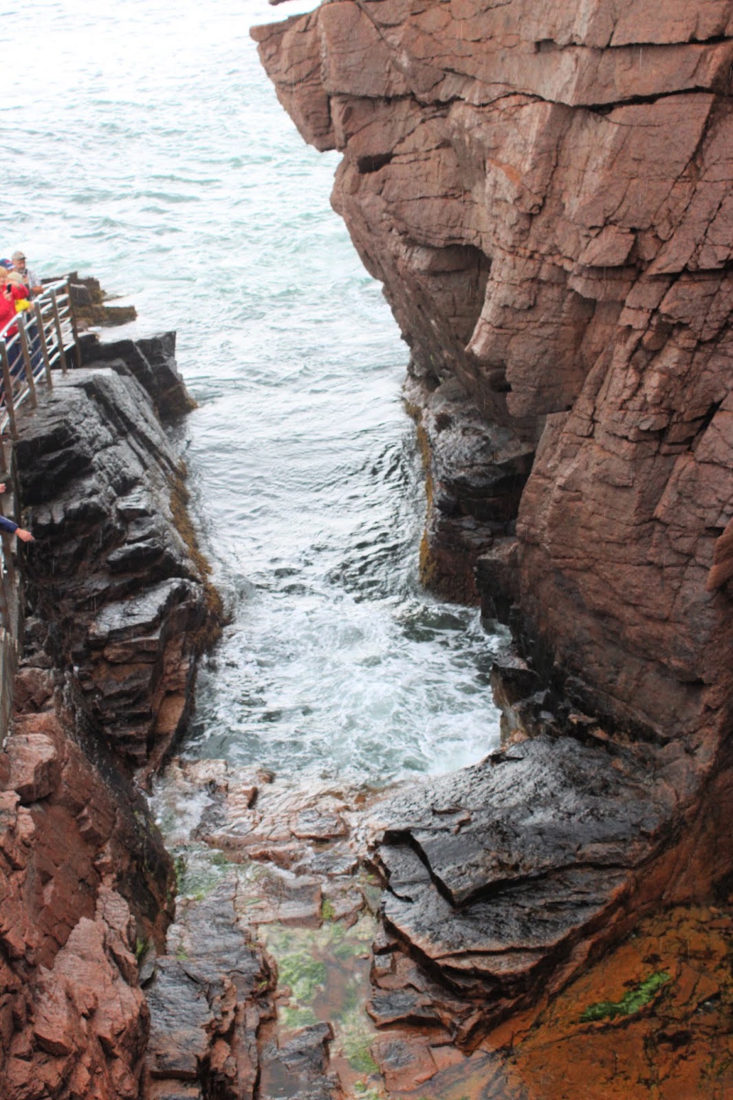 Thunder Hole // Acadia National Park, Maine | Caravan Sonnet