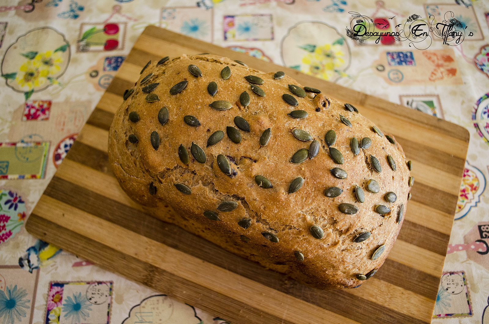 Desayunos en Tiffany´s: Pan con frutas y frutos secos para el desayuno