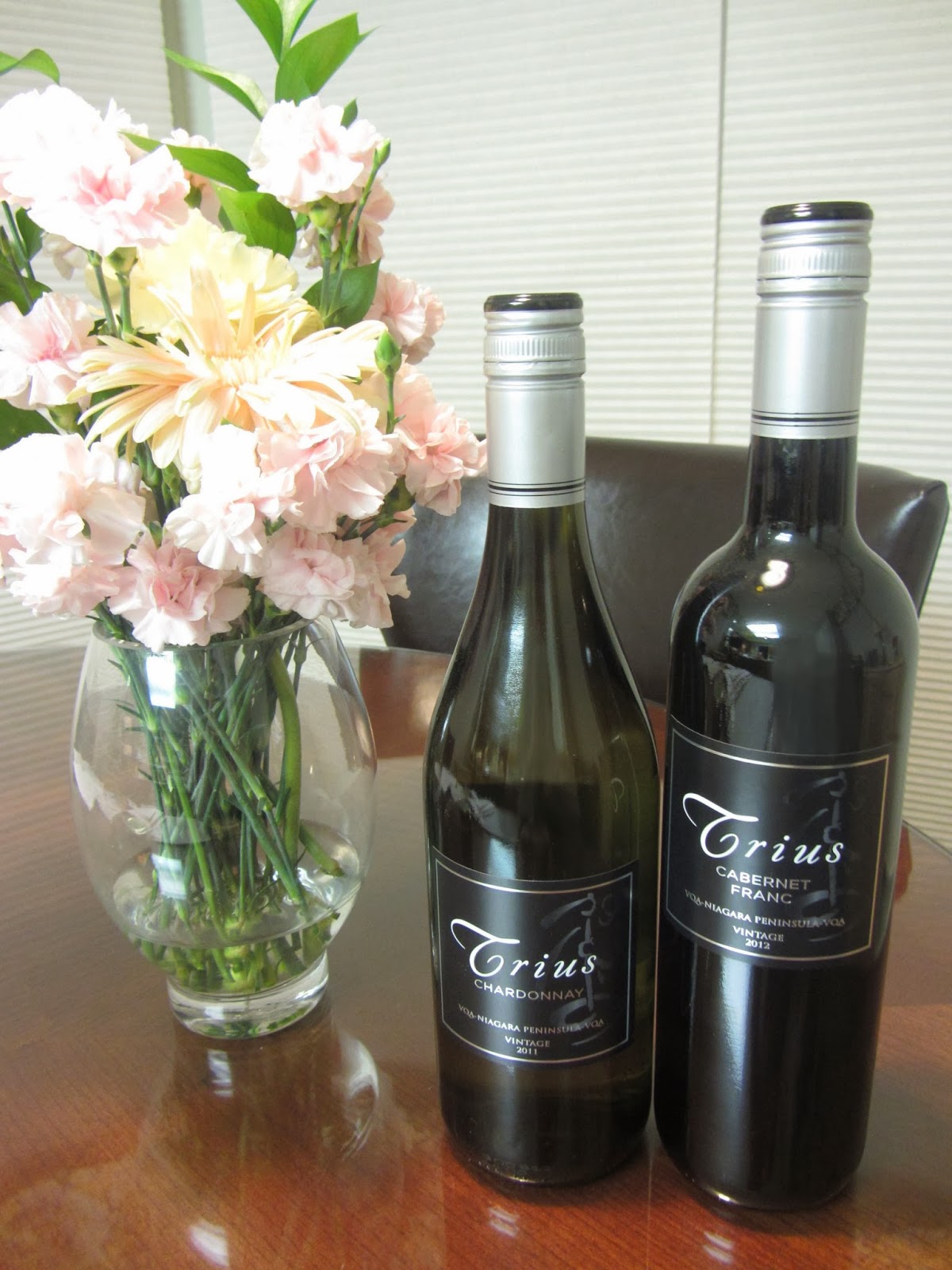 The Winebrary: How to: Put Together the Perfect Wine Basket