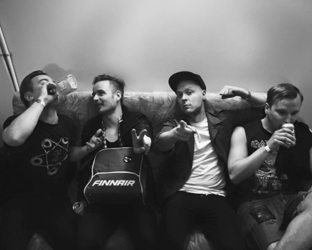 Here Comes The Flood: Van Dammes: Risky Business