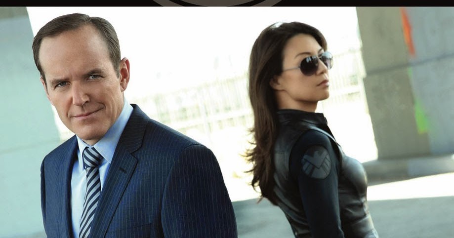 SNEAK PEEK : Marvel's "S.H.I.E.L.D." #1