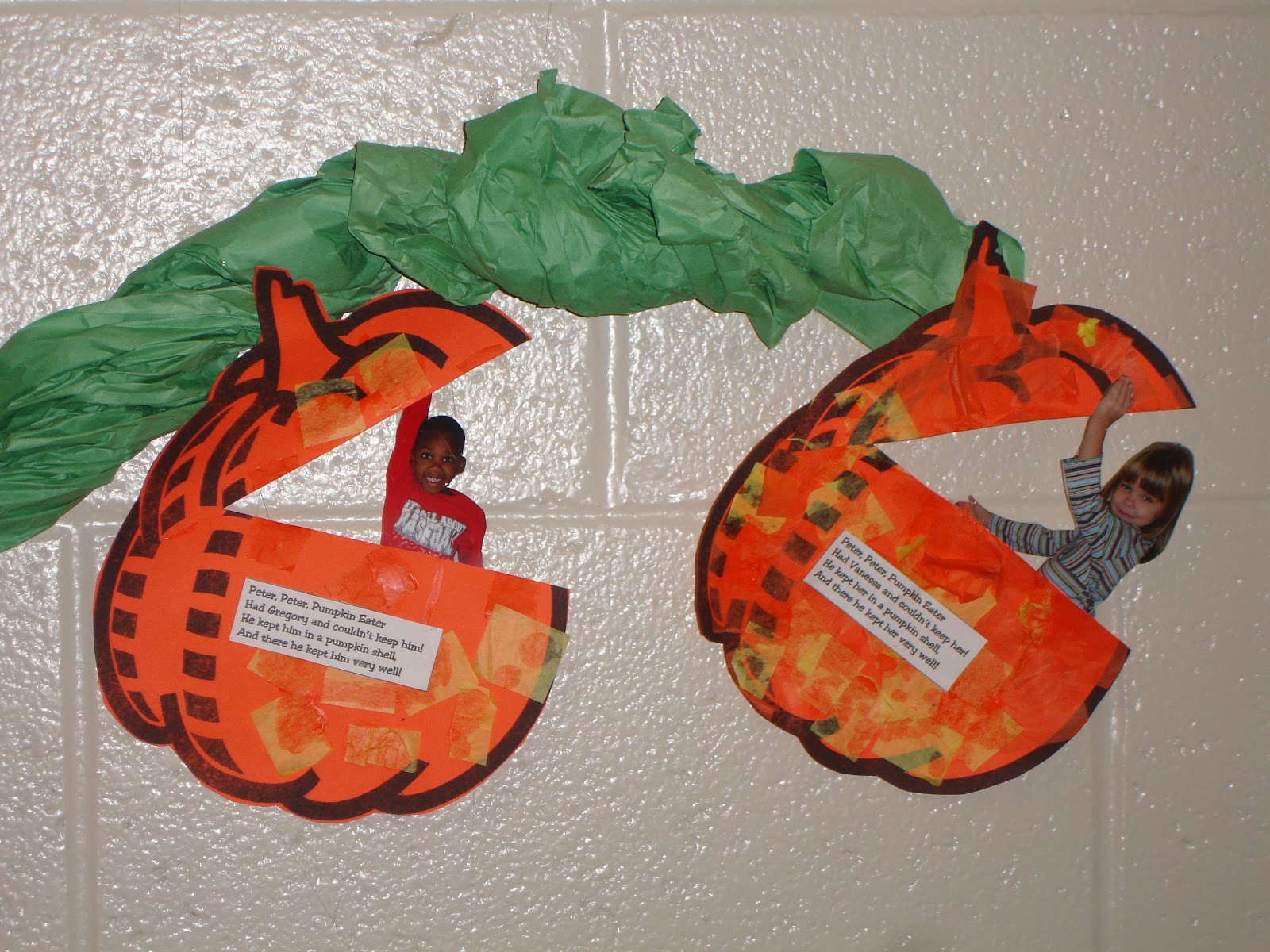 2 Crafty Chicks: Pumpkin Path Hallway Display