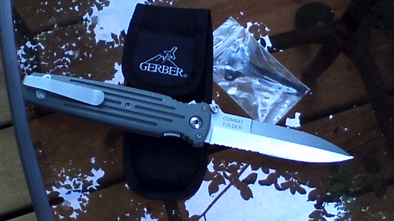 STRsBack Yard Knife Works: Gerber Applegate/Fairbairn Combat Folder ...