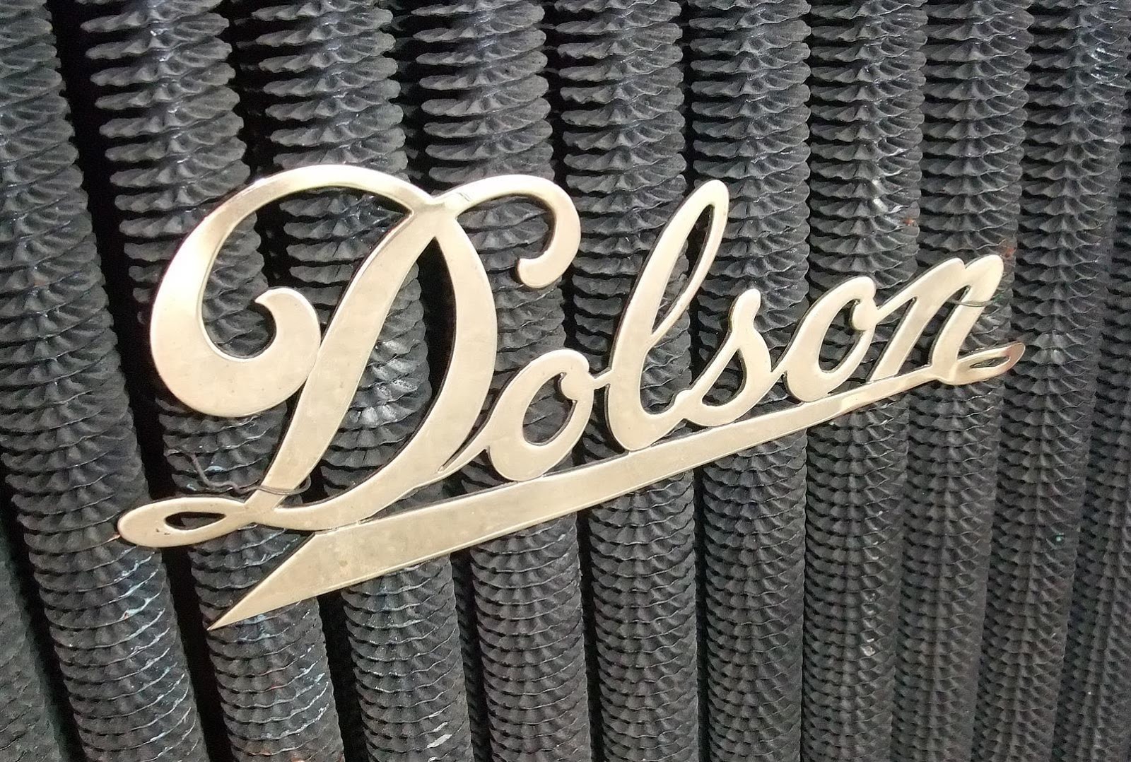 American Auto Emblems: DOLSON