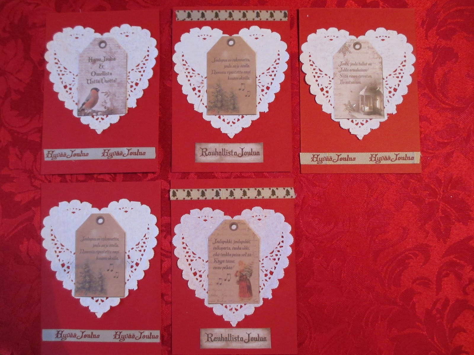 Itse tehdyt joulukortit ja peruspaketointia