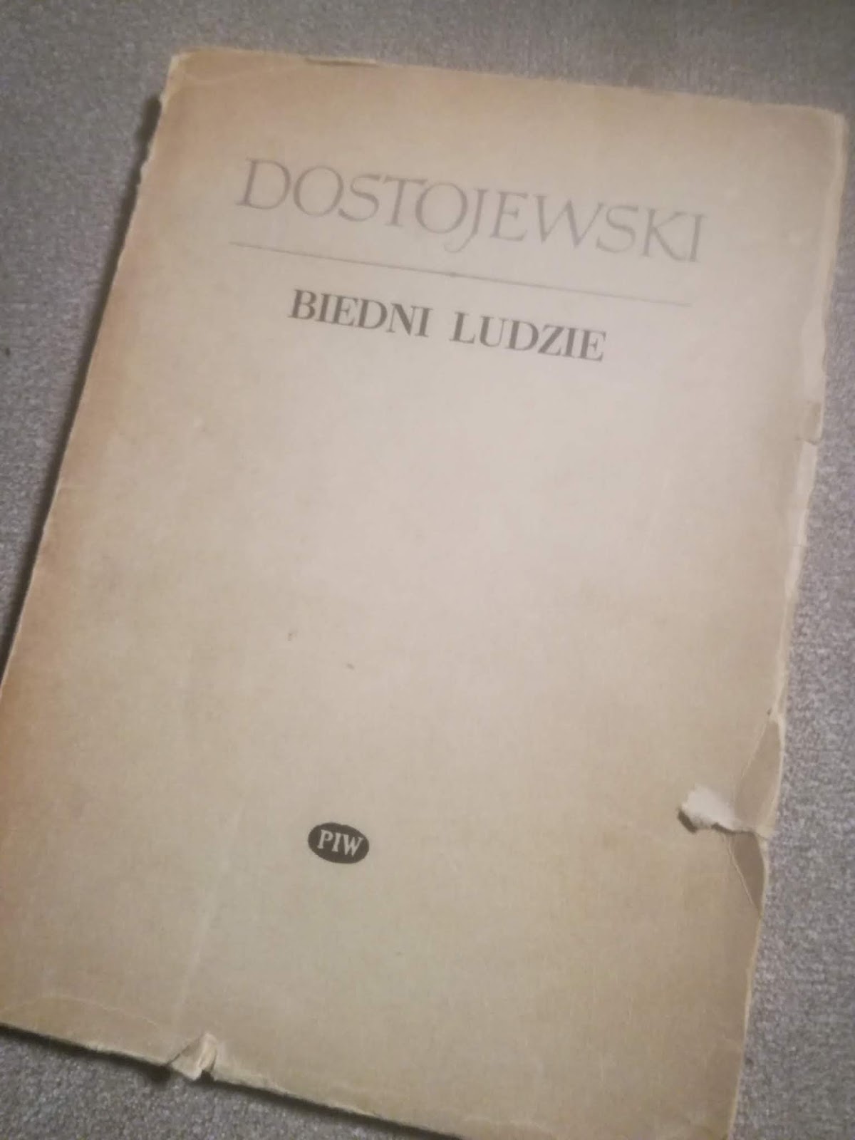 Po prostu książki. Z miłości do sztuki: Fiodor Dostojewski „Biedni ludzie”