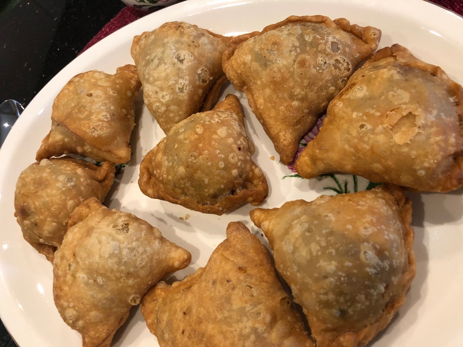My Favorite Recipes Collection: Samosas: Stuffed with Potatoes and Peas