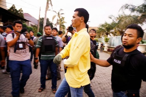 M Fadlie Fhadillah: Legenda preman Indonesia (Hercules) hahaha :D