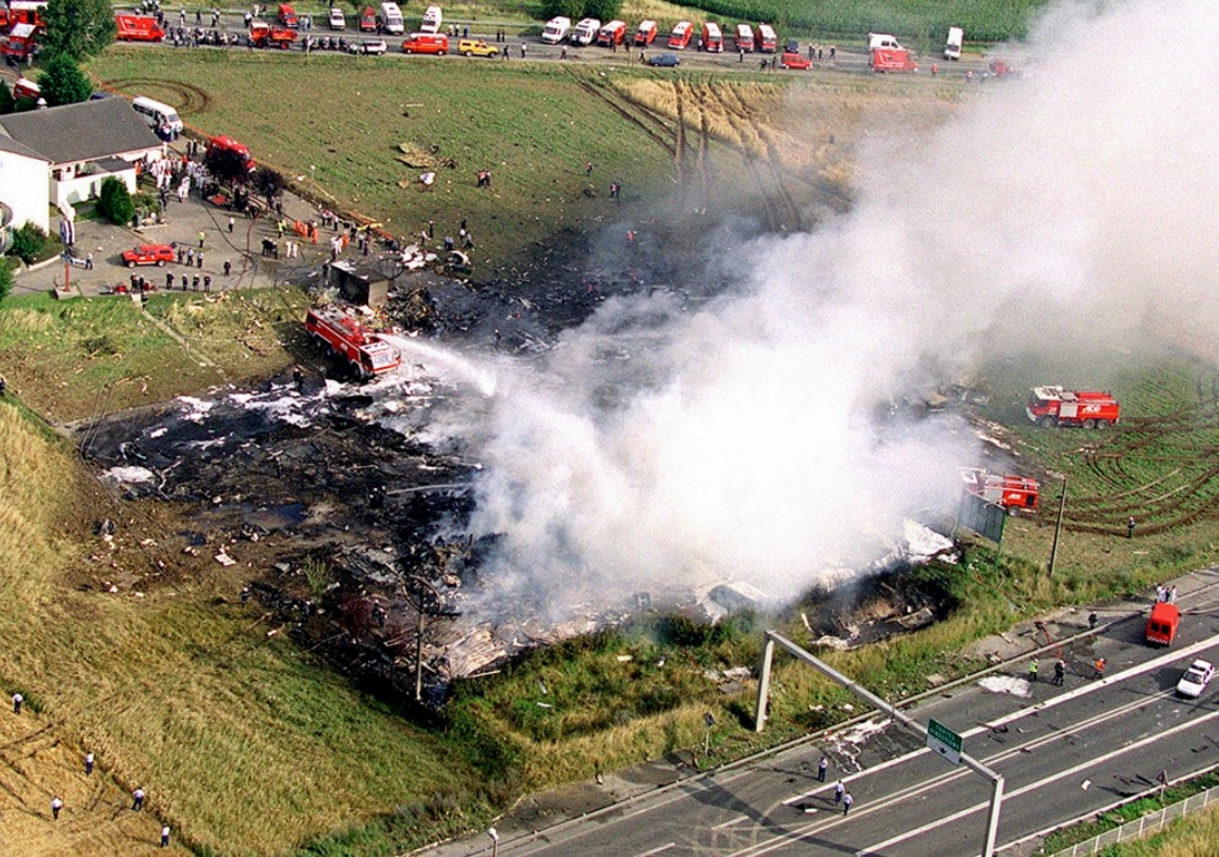 NOTÍCIAS E HISTÓRIAS SOBRE AVIAÇÃO: Aconteceu em 25 de julho de 2000 ...