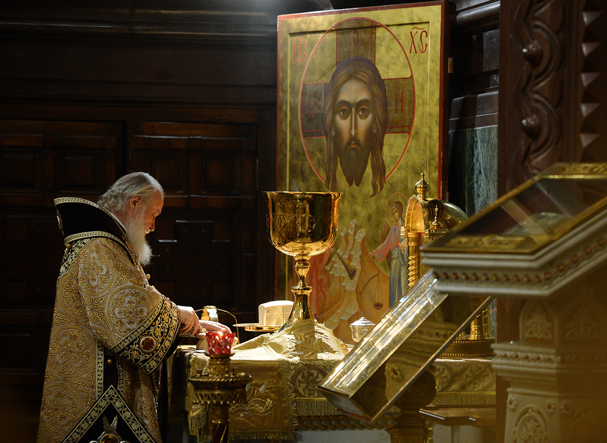 Pastoral Advice on Holy Communion during the Holy and Bright Week - The ...