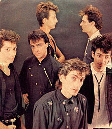 Dimensión Retro: Virus Biografía