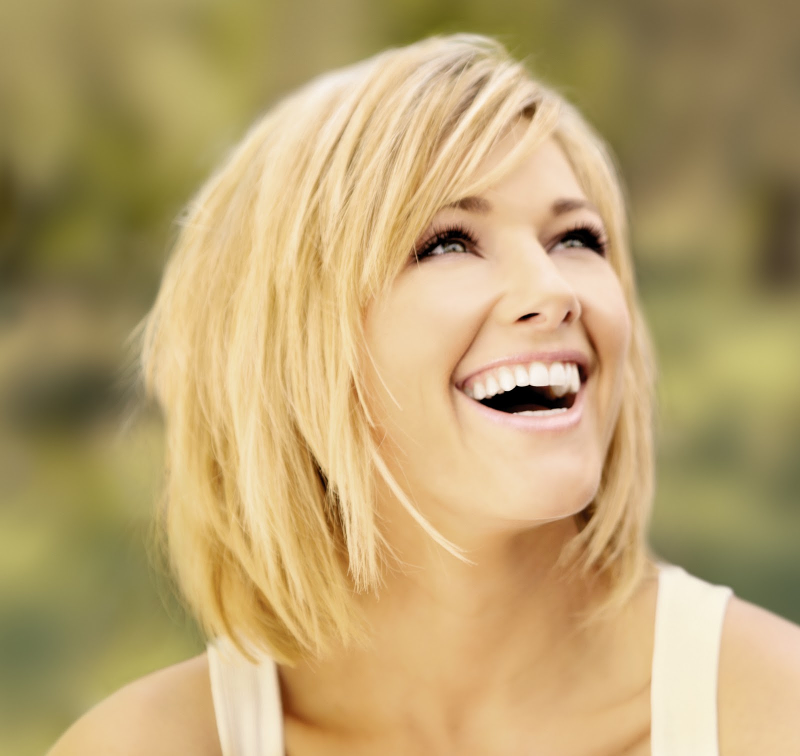 StardollEYWK: Nova Doll - Helene Fischer