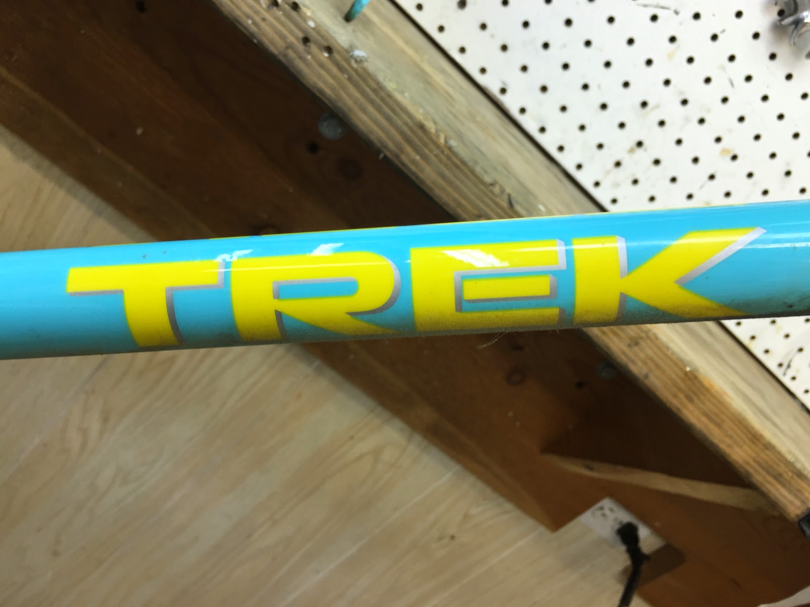 John's Bicycle Restorations: 1989 Trek 400 Restoration - Amazing Paint ...