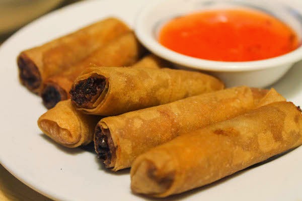 The Big Fat White Guy: How to Make Fish Lumpiang Shanghai (菲魚上海春捲)