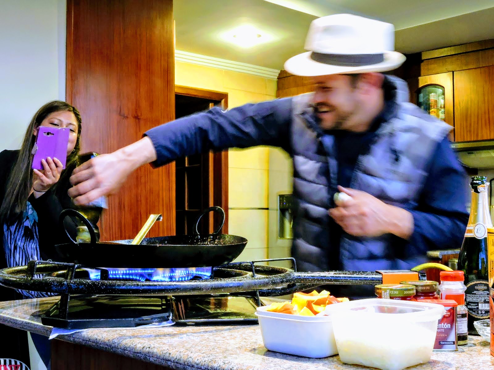 Cuenca Perspectives by Jim: MICHAEL WAGNER--MASTER CHEF-- PAELLA DINNER ...