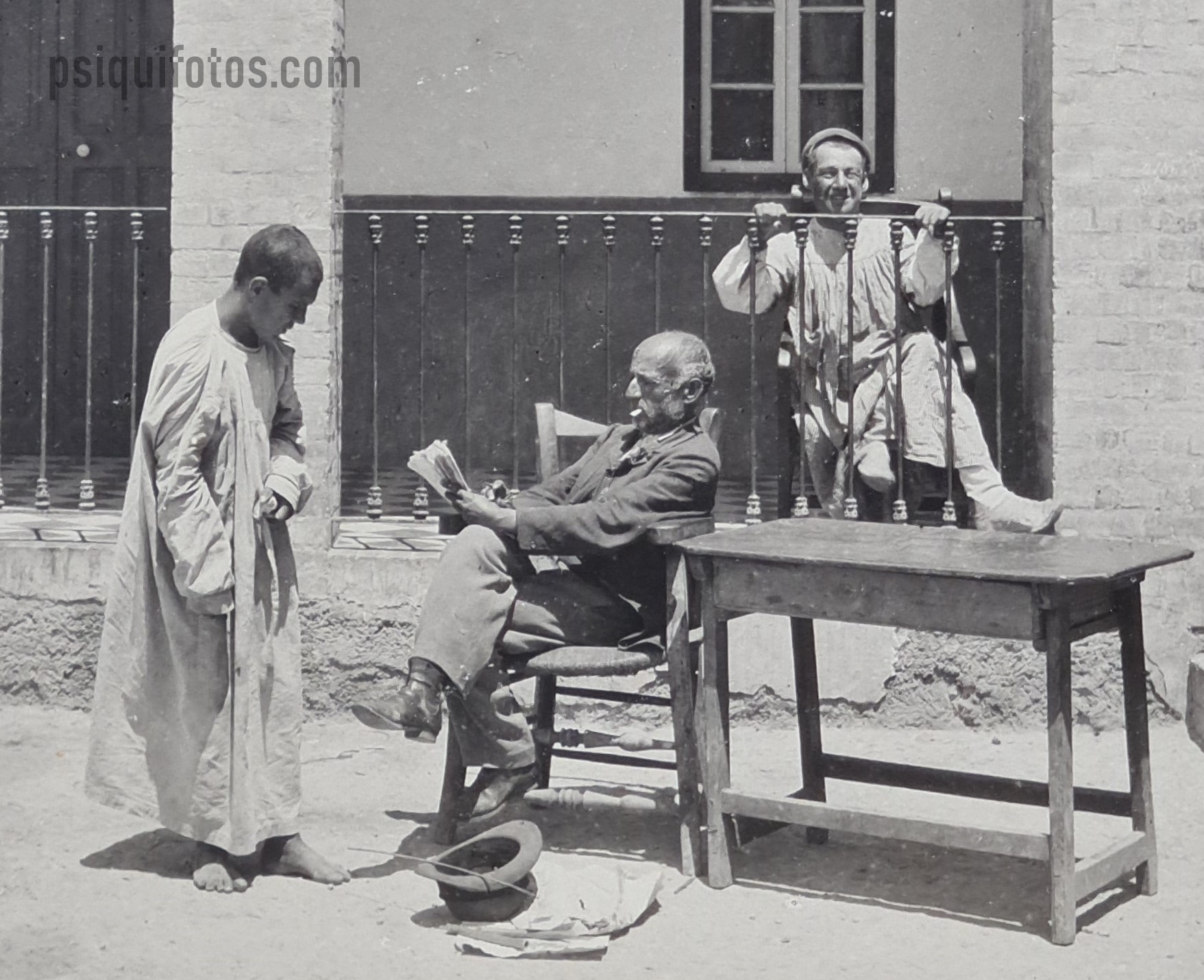 Imágenes de la psiquiatría: 421. El manicomio de Málaga en 1900. (y II ...