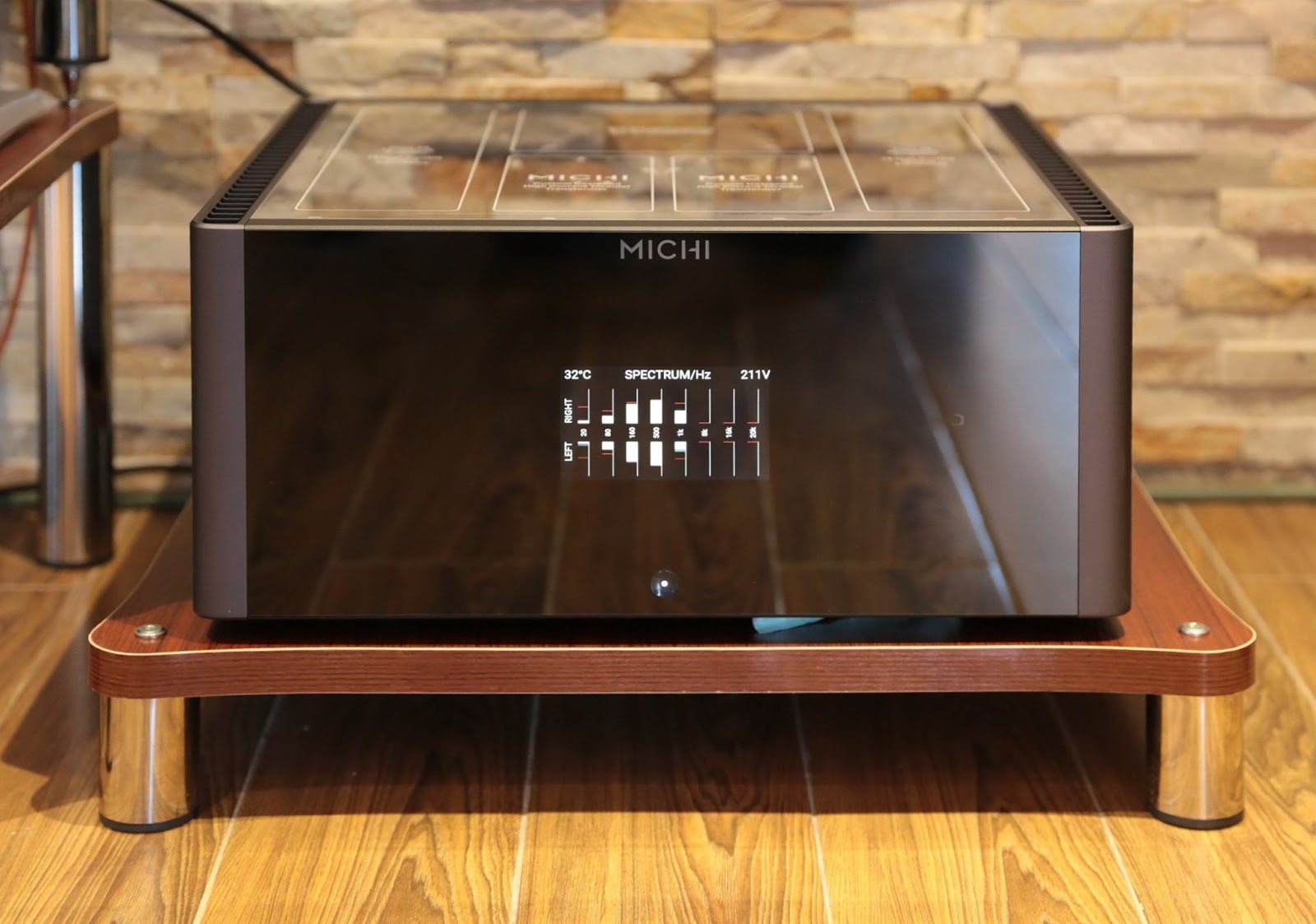Wizard High-End Audio Blog: Rotel Michi Revolution