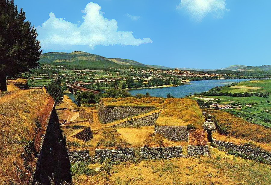 Retratos de Portugal: Valença do Minho - Velha Fortaleza e Vista de Tui