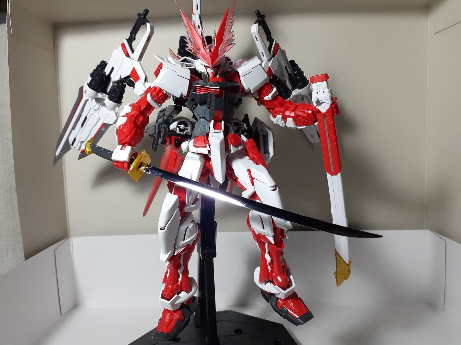 Gundam DLARKZ: Gundam Astray Red Dragon MG