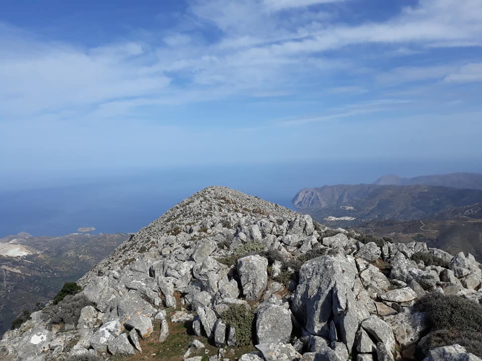 ΟΡΕΙΒΑΤΙΚΟΣ ΣΥΛΛΟΓΟΣ ΑΓΙΟΥ ΝΙΚΟΛΑΟΥ: ΑΝΑΒΑΣΗ ΣΤΗΝ ΚΟΡΥΦΗ 'ΣΠΑΘΙ ...