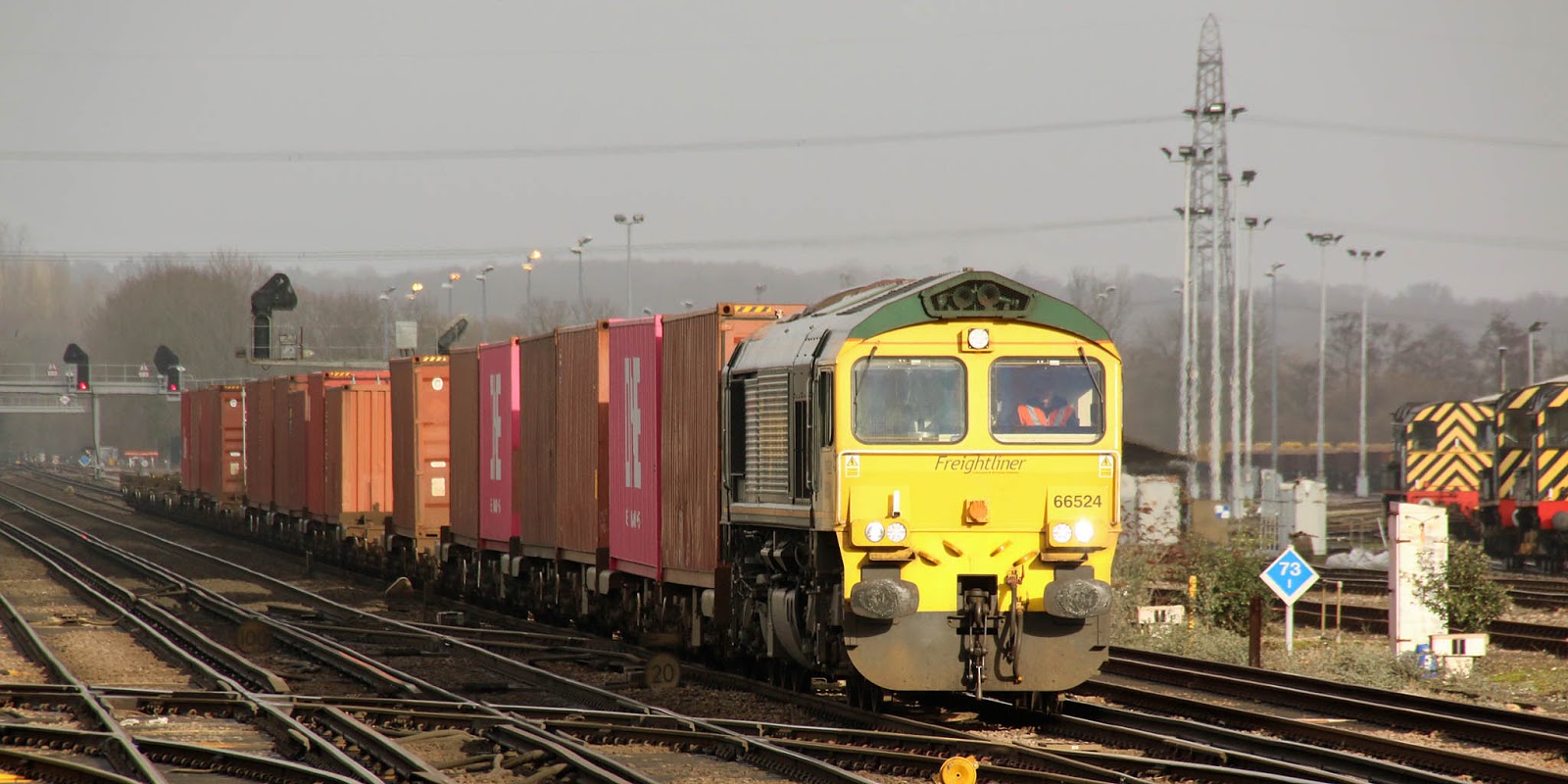 47s and other Classic Power at Southampton: Freightliner at Eastleigh ...